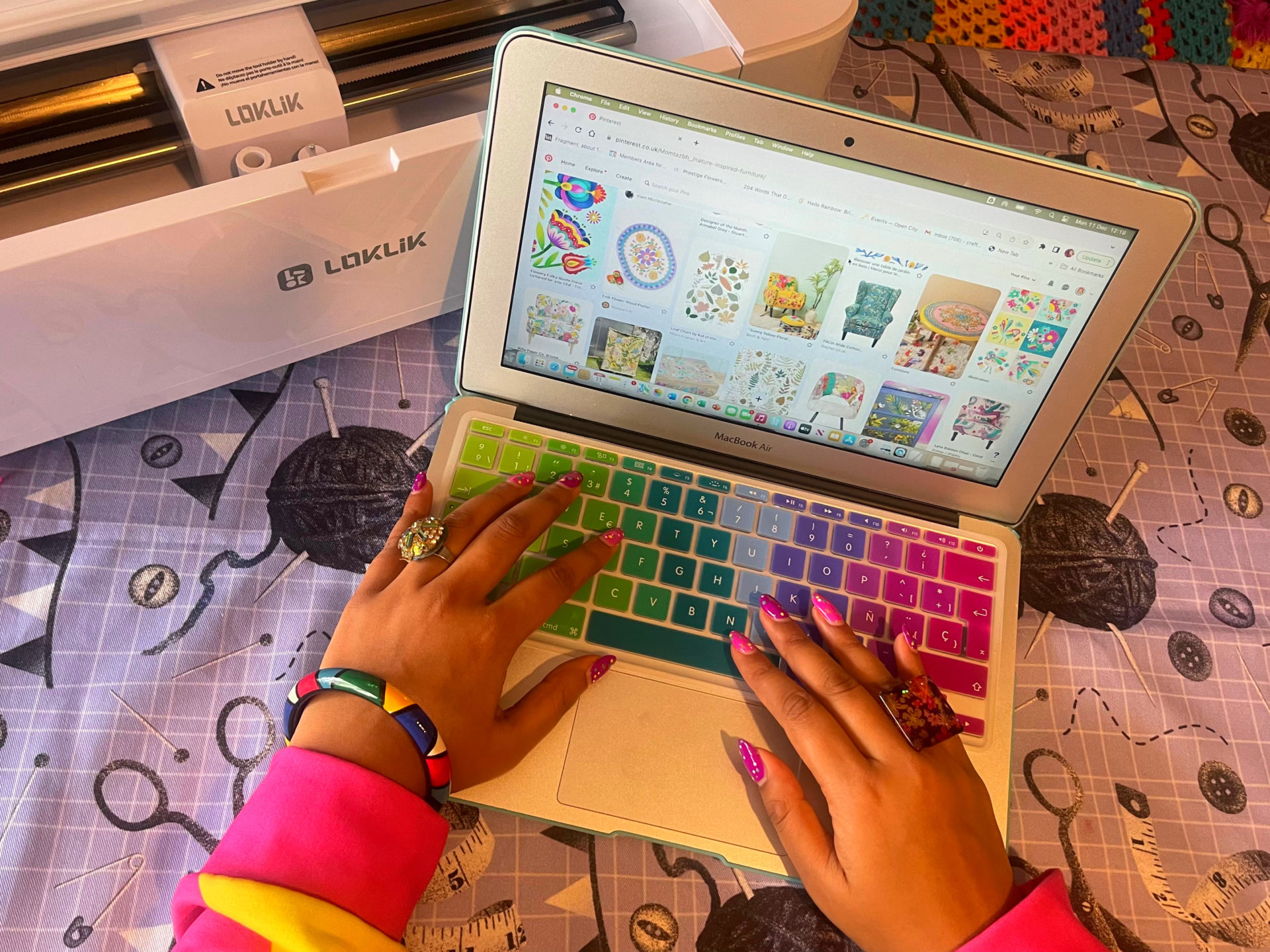 How to make colourful DIY craft projects using a LOKLiK Crafter - Craft & Travel