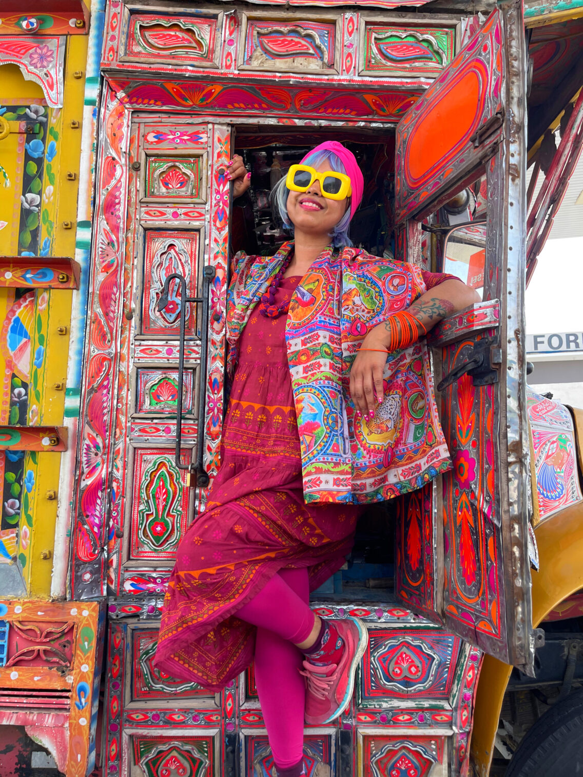 A Colour Lover’s Guide to Pakistani Truck Art - Craft & Travel
